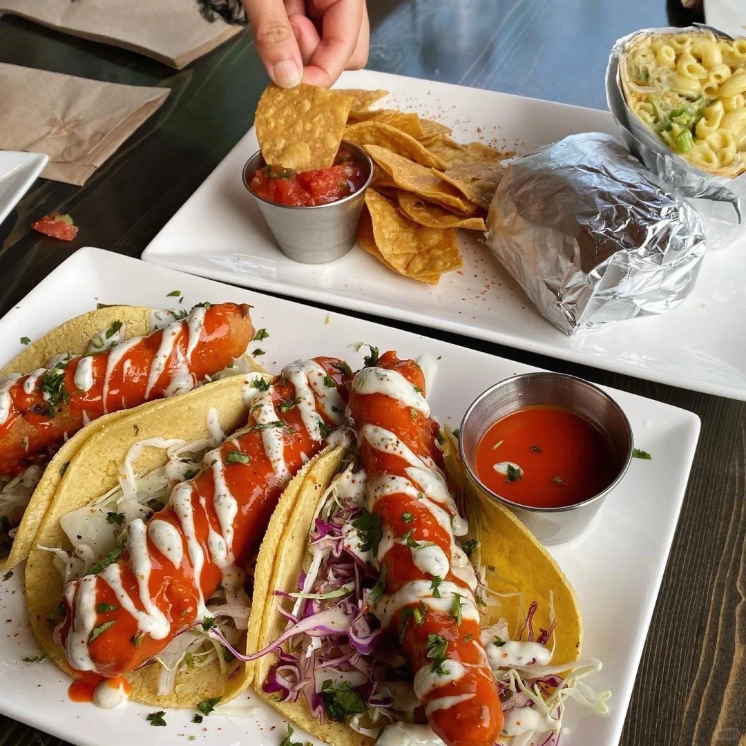 【Sudbury Vegetarian Mexican Food Spot】Tucos Taco Lounge 🌮 by Emma Davis ...